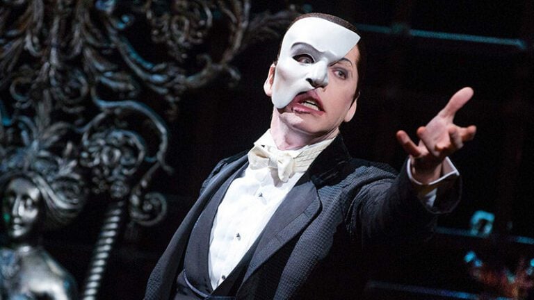 Why Did the Production of Phantom of the Opera Change the Full Mask ...
