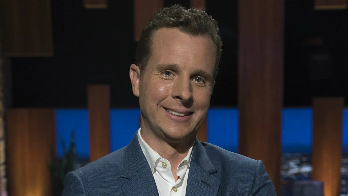 Jamie Siminoff は 2013 年に Doorbot という会社を設立しました。彼は Shark Tank に乗り込み ...